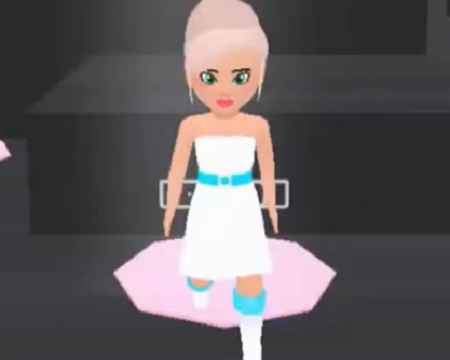 Vortella’s Dress Up by Devortel - Play Online Vortella’s Dress Up by ...
